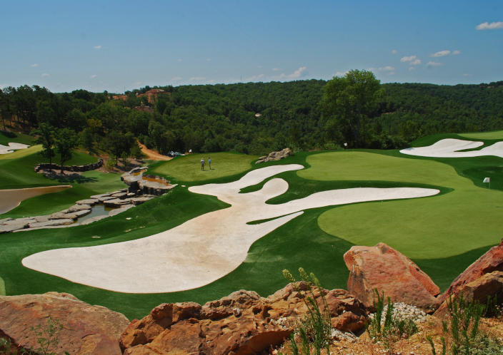 Top 10 Golf Courses in Toronto