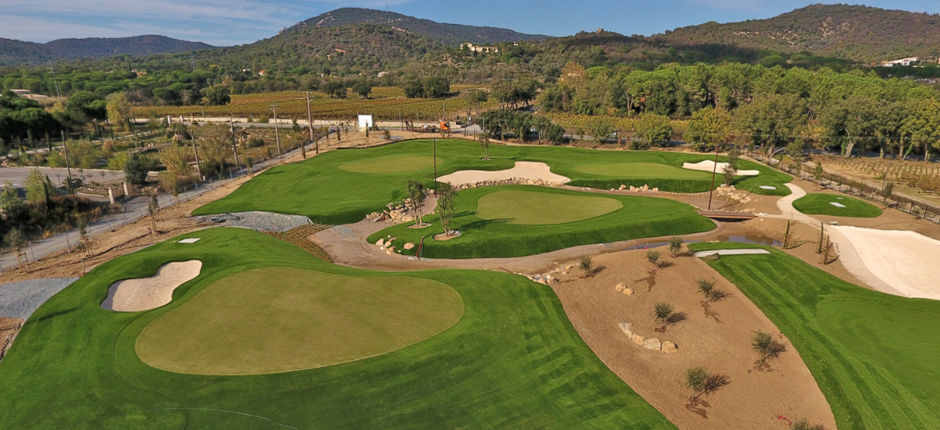 The Science of Golf Greens: Understanding Drainage and Performance